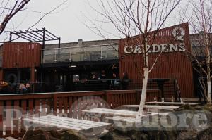 Q Gardens in Odsal Top (near Bradford) : Pubs Galore