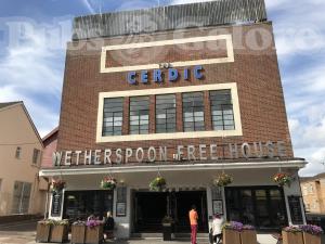 The Cerdic (JD Wetherspoon) in Chard : Pubs Galore