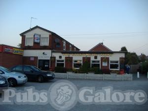 The Ellesmere Arms in Little Sutton (near Ellesmere Port) : Pubs Galore