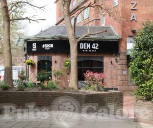 Den 42 in Wokingham : Pubs Galore