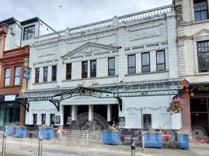 The York Palace (JD Wetherspoon) in Llanelli : Pubs Galore