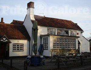 The Three Compasses in Alfold (near Cranleigh) : Pubs Galore