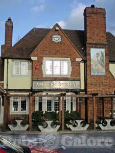 The Retreat in Staines Upon Thames : Pubs Galore