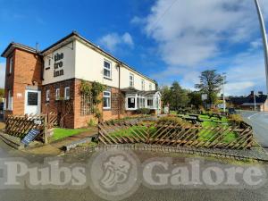 The Trout Inn in Beulah (near Llanwrtyd Wells) : Pubs Galore