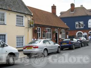 The White Hart in Aldeburgh : Pubs Galore
