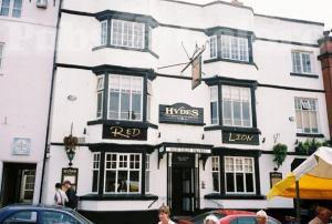 The Red Lion in Leek : Pubs Galore