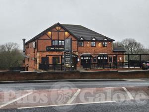 The Fairways in Brinsworth (near Rotherham) : Pubs Galore