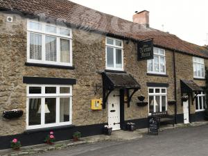 The New Inn in Dowlish Wake (near Ilminster) : Pubs Galore