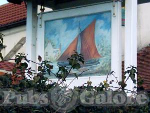 The Sloop Inn in Temple Hirst (near Selby) : Pubs Galore