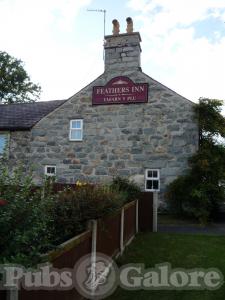 Tafarn Y Plu (Feathers Inn) in Llanystumdwy (near Criccieth) : Pubs Galore