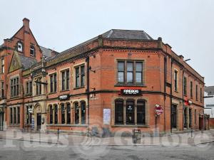 Firebug in Leicester : Pubs Galore