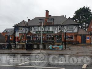 The Southern Cross in Watford : Pubs Galore