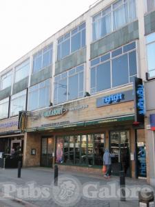 Walkabout in Watford : Pubs Galore