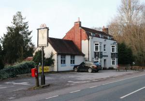 The Roebuck in Wickham (near Fareham) : Pubs Galore