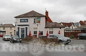 The Whistle Stop in Liss : Pubs Galore