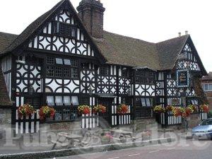 The Middle House in Mayfield : Pubs Galore