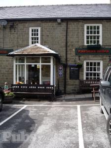 The Yorkshire Bridge Inn in Bamford (near Hope Valley) : Pubs Galore