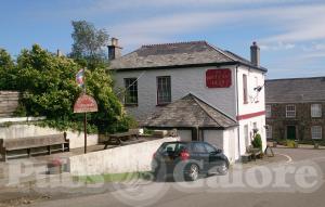 The Queens Head in Albaston (near Gunnislake) : Pubs Galore