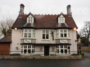 The Halfway Inn in Halfway (near Newbury) : Pubs Galore