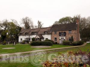 The Cunning Man in Burghfield (near Reading) : Pubs Galore