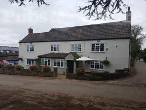 The Swan Inn in Rowberrow (near Winscombe) : Pubs Galore