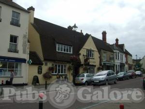The Old Bear in Cricklade (near Swindon) : Pubs Galore