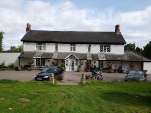 Clytha Arms in Clytha (near Abergavenny) : Pubs Galore