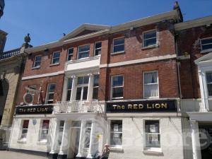 The Red Lion in Pontefract : Pubs Galore
