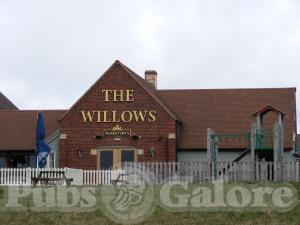 The Willows in Guide (near Blackburn) : Pubs Galore