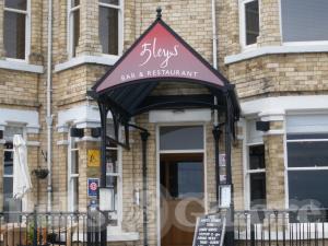 5leys in Filey : Pubs Galore