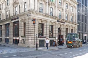 Tokenhouse in EC2 : Pubs Galore