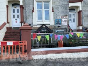 Markie Dans in Oban : Pubs Galore