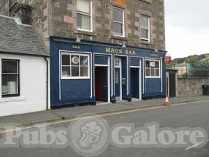 Macs Bar in Rothesay : Pubs Galore