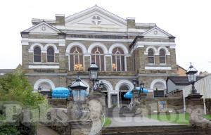 Chapel an Gansblydhen in Bodmin : Pubs Galore
