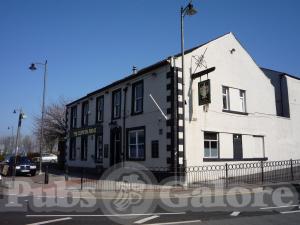 Henry's Bar in Workington : Pubs Galore