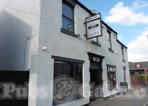 Junction in Brampton (near Chesterfield) : Pubs Galore
