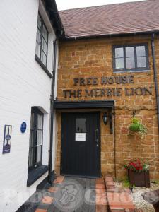 The Merrie Lion in Fenny Compton (near Southam) : Pubs Galore