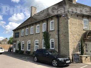 The Evenlode in Eynsham (near Witney) : Pubs Galore