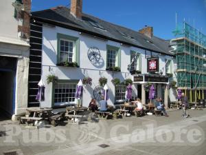 Molesworth Arms in Wadebridge : Pubs Galore