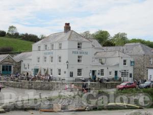 Pier House in Charlestown (near St. Austell) : Pubs Galore