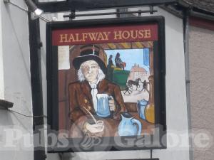 The Halfway House in Polbathic (near Torpoint) : Pubs Galore