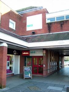 Seashells Lounge Bar in Hythe (near Southampton) : Pubs Galore