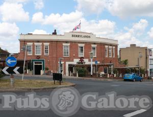 The Berrylands in Berrylands, Surbiton : Pubs Galore