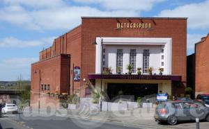 The Royal Enfield (Lloyds No 1 Bar) in Redditch : Pubs Galore