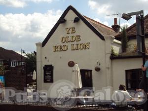 Ye Olde Red Lion in Cheam (near Sutton) : Pubs Galore