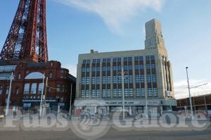 The Albert and The Lion (JD Wetherspoon) in Blackpool : Pubs Galore