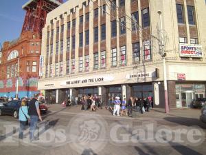 The Albert and The Lion (JD Wetherspoon) in Blackpool : Pubs Galore