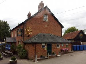 The Kings Arms in All Cannings (near Devizes) : Pubs Galore