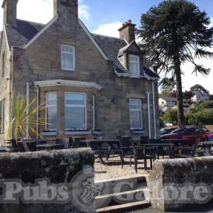 Bar Eden (Eden Lodge Hotel) in Whiting Bay (near Isle of Arran) : Pubs ...