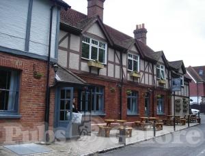 The Fox in Sharpthorne (near East Grinstead) : Pubs Galore